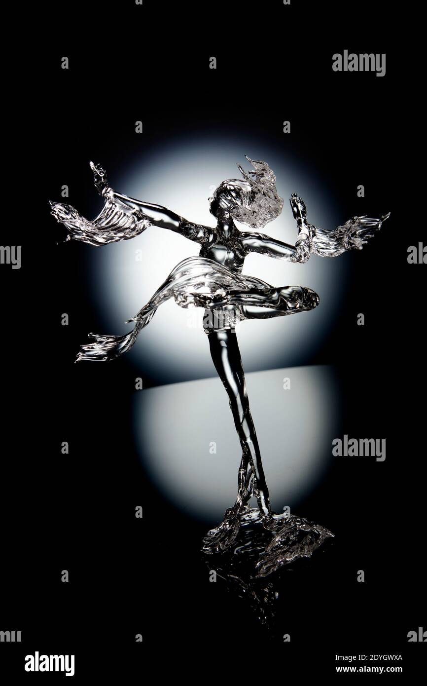 Sandra Young glass artist Stock Photo - Alamy