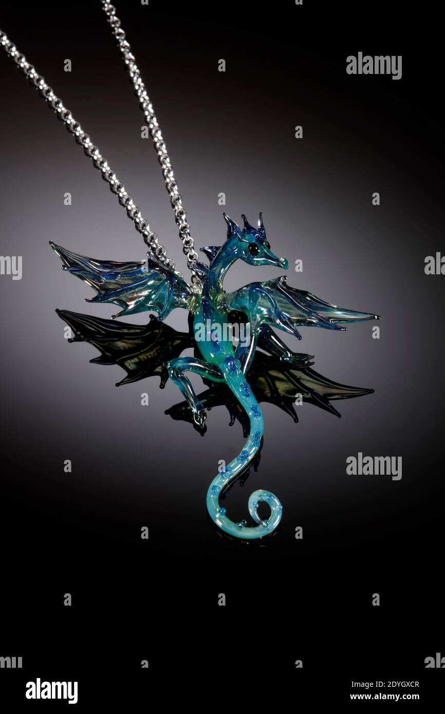 Sandra Young glass artist Stock Photo - Alamy