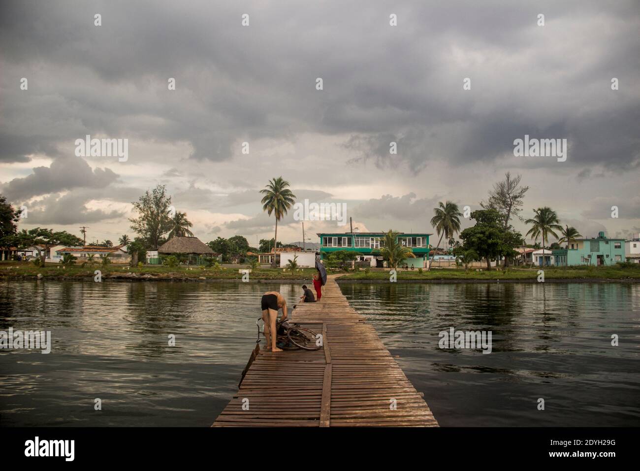 Cuba : The port of hope. Reportage on the small village of Puerto ...