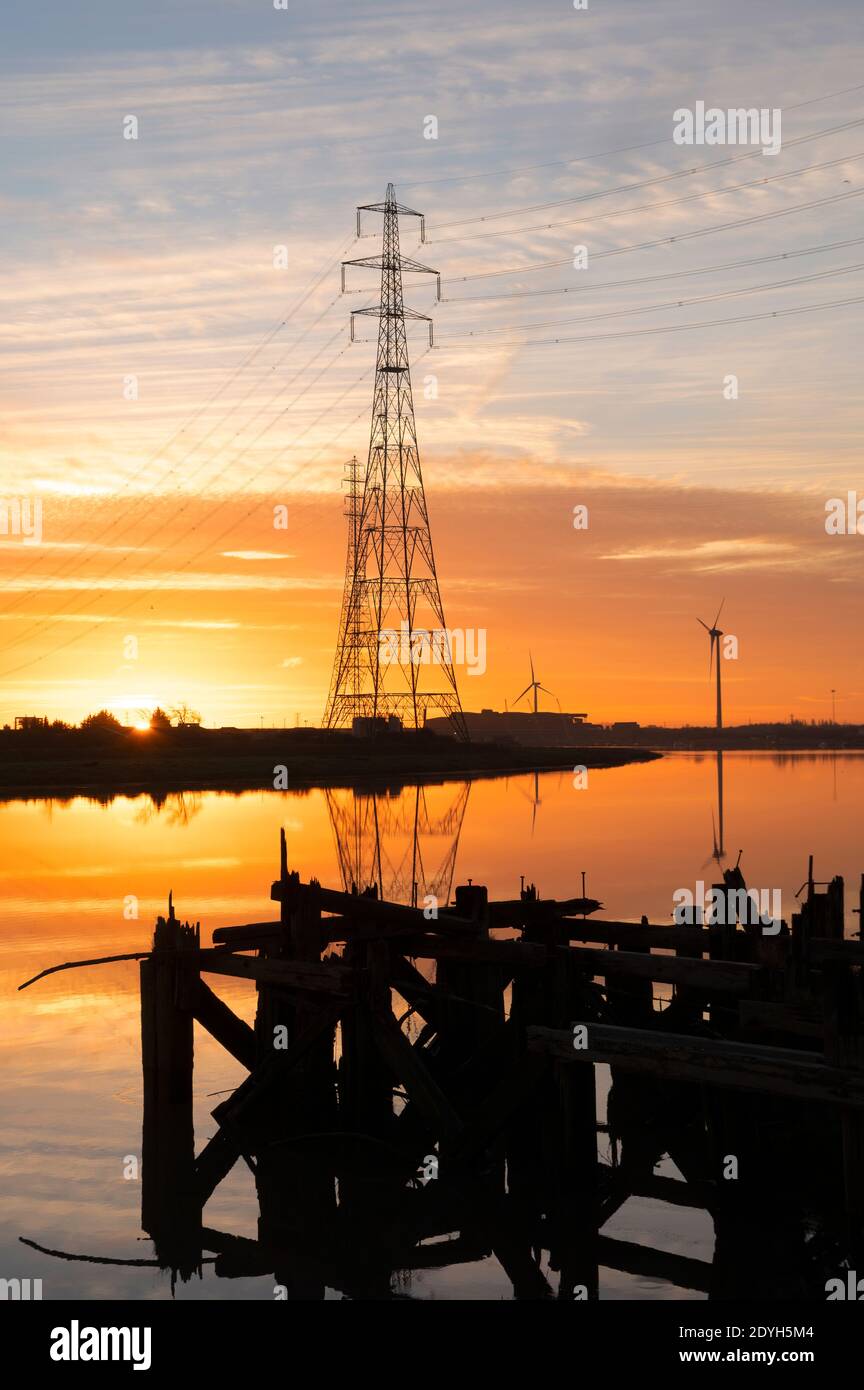 Newport docks hi-res stock photography and images - Alamy