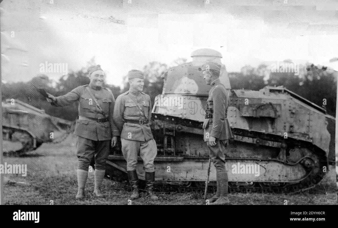 LangreS éCole chars Williams Brett COmpton 15 juillet 18 30932 Stock ...