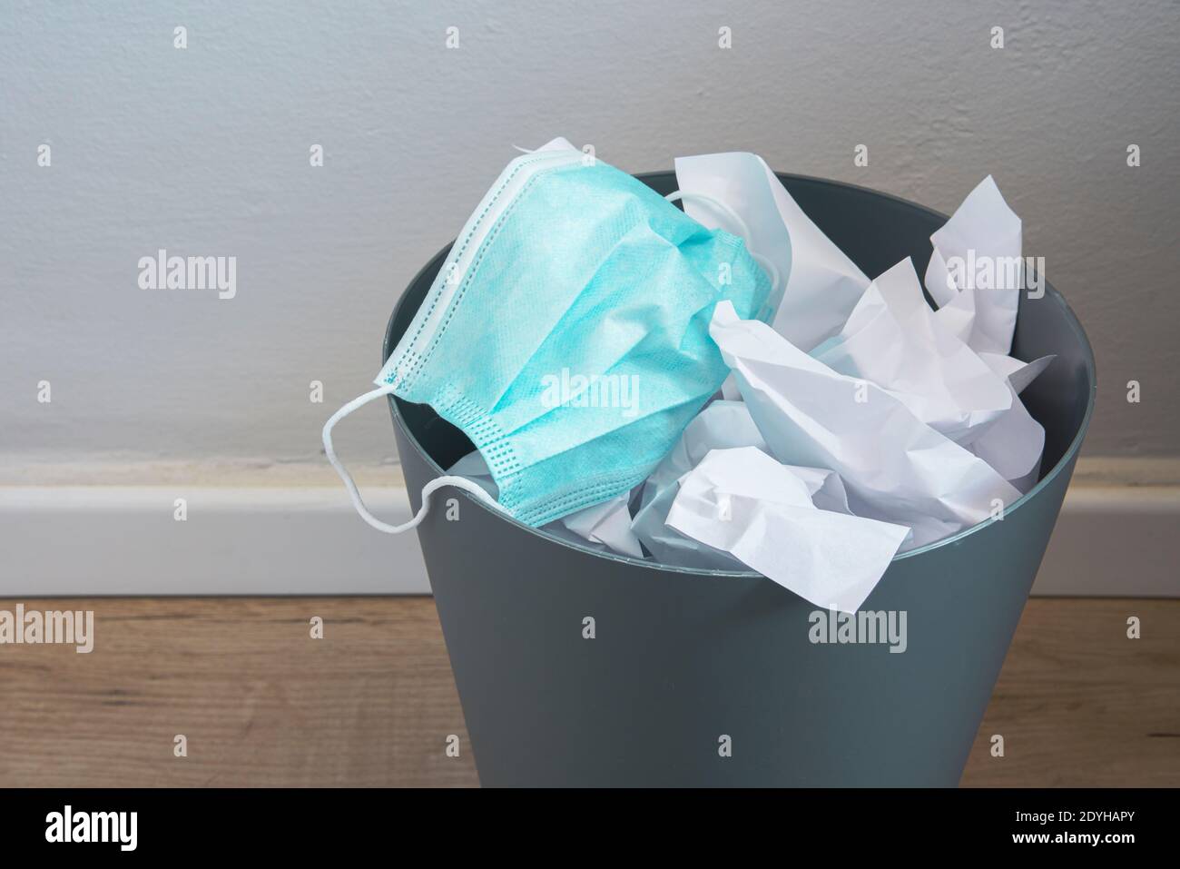 19 sheets hi-res stock photography and images - Alamy