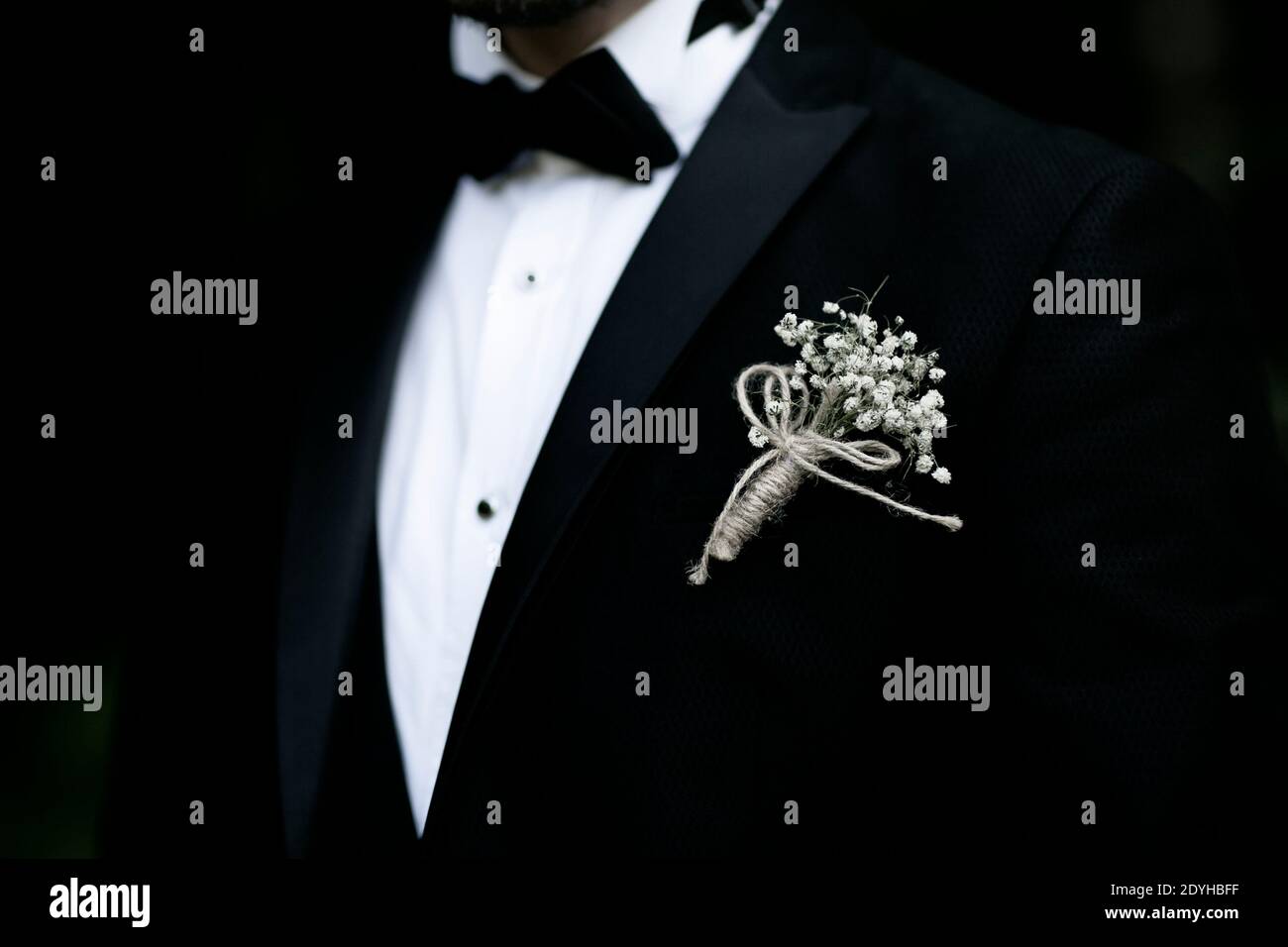 Black and green floral dress hi-res stock photography and images - Alamy