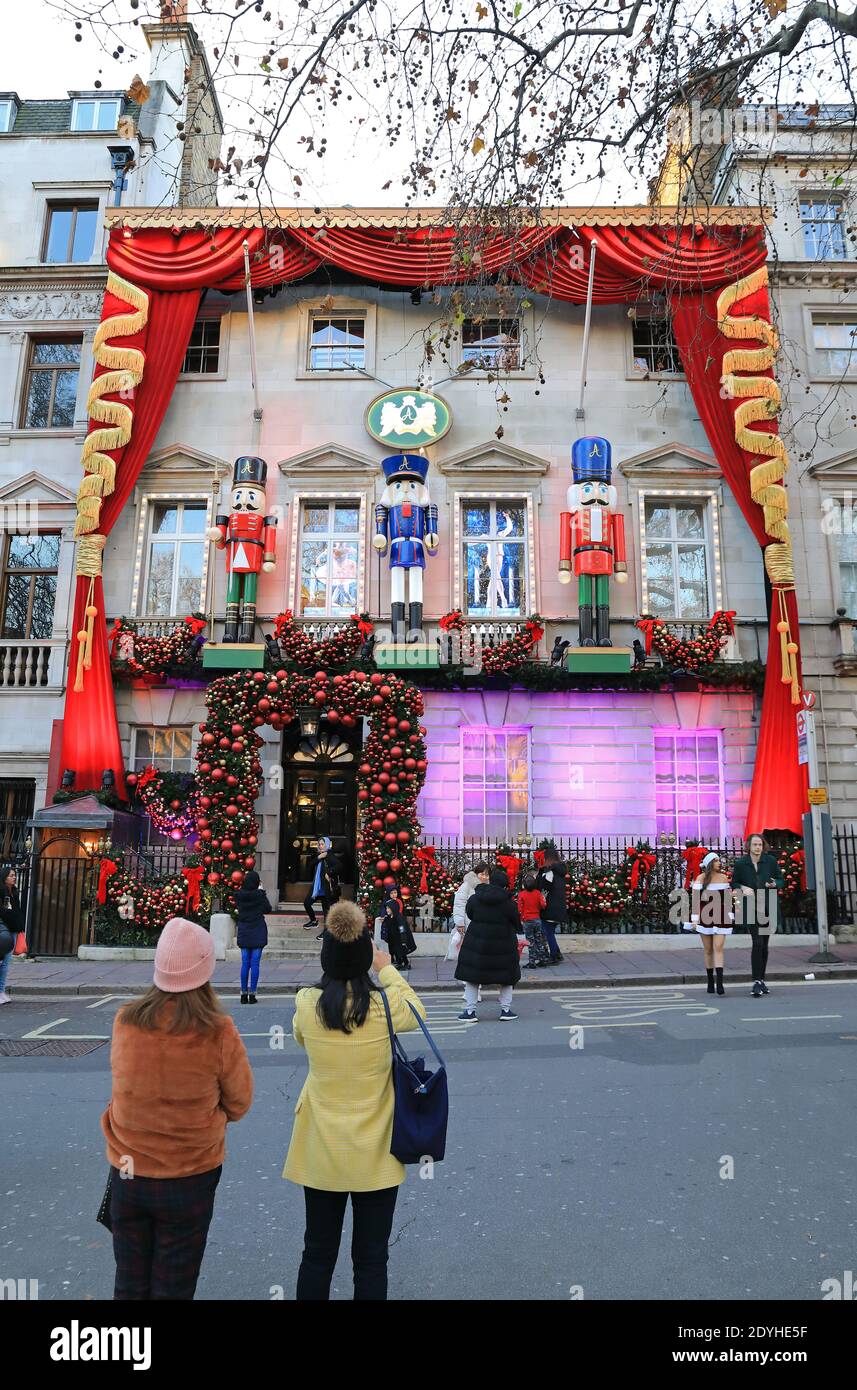 Annabels members club hi-res stock photography and images - Alamy