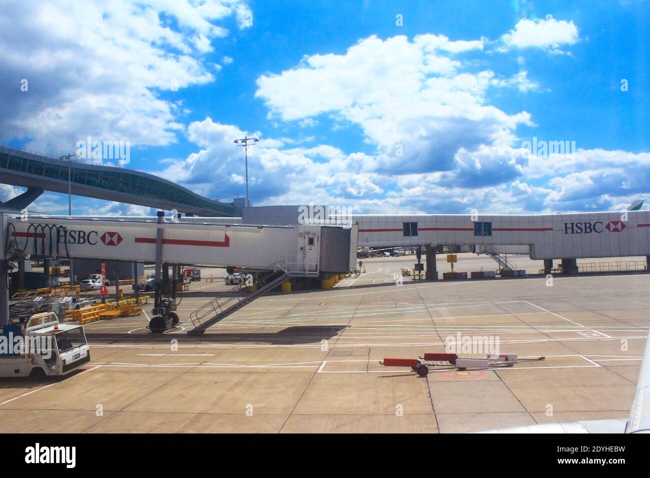 West london air terminal hi-res stock photography and images - Alamy