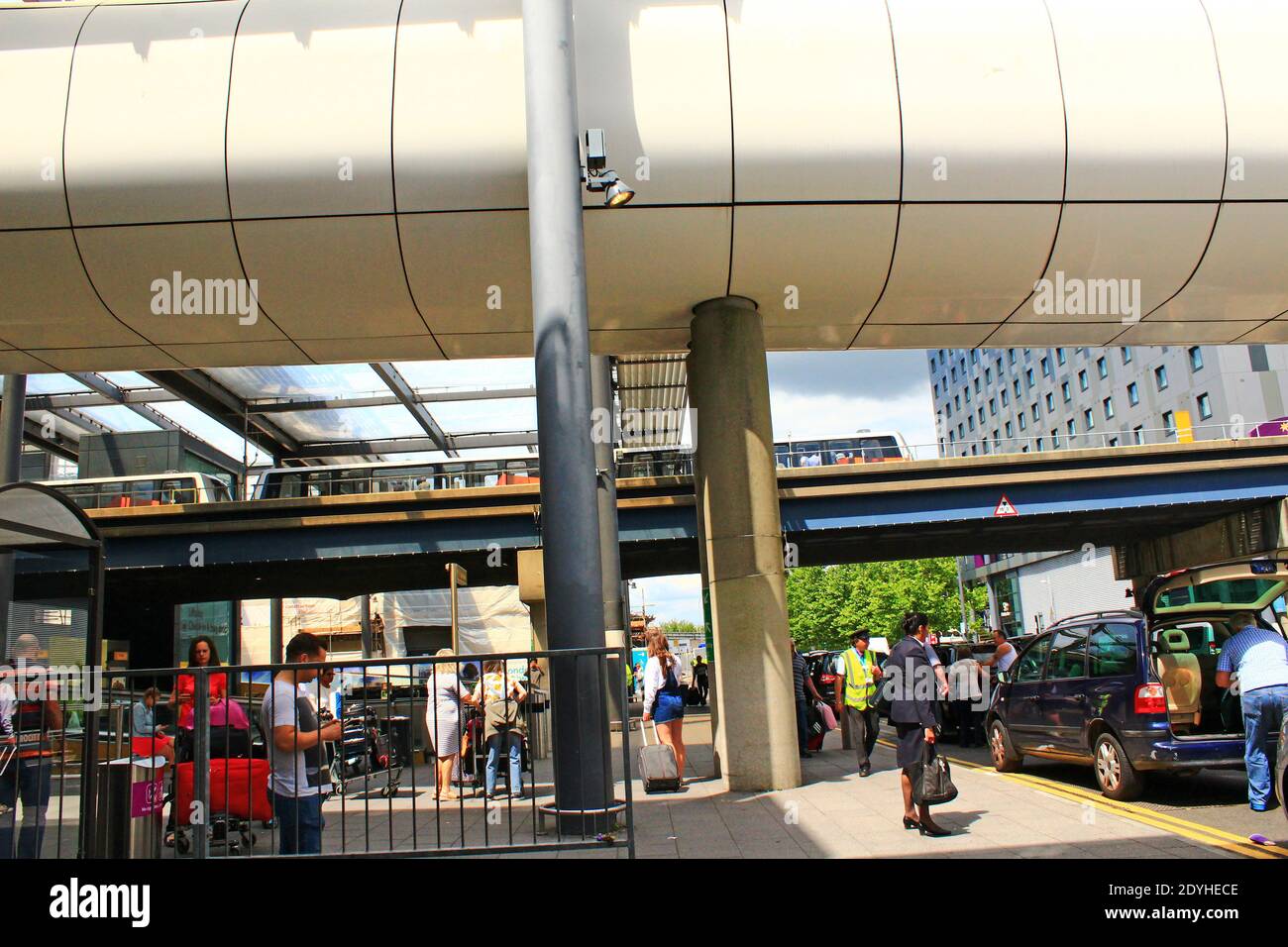 Airport Drop Off Parking High Resolution Stock Photography and Images ...