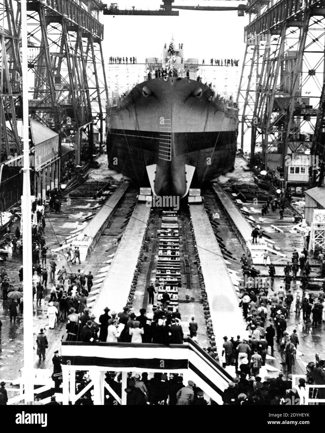 Uss alabama (bb 60) hi-res stock photography and images - Alamy