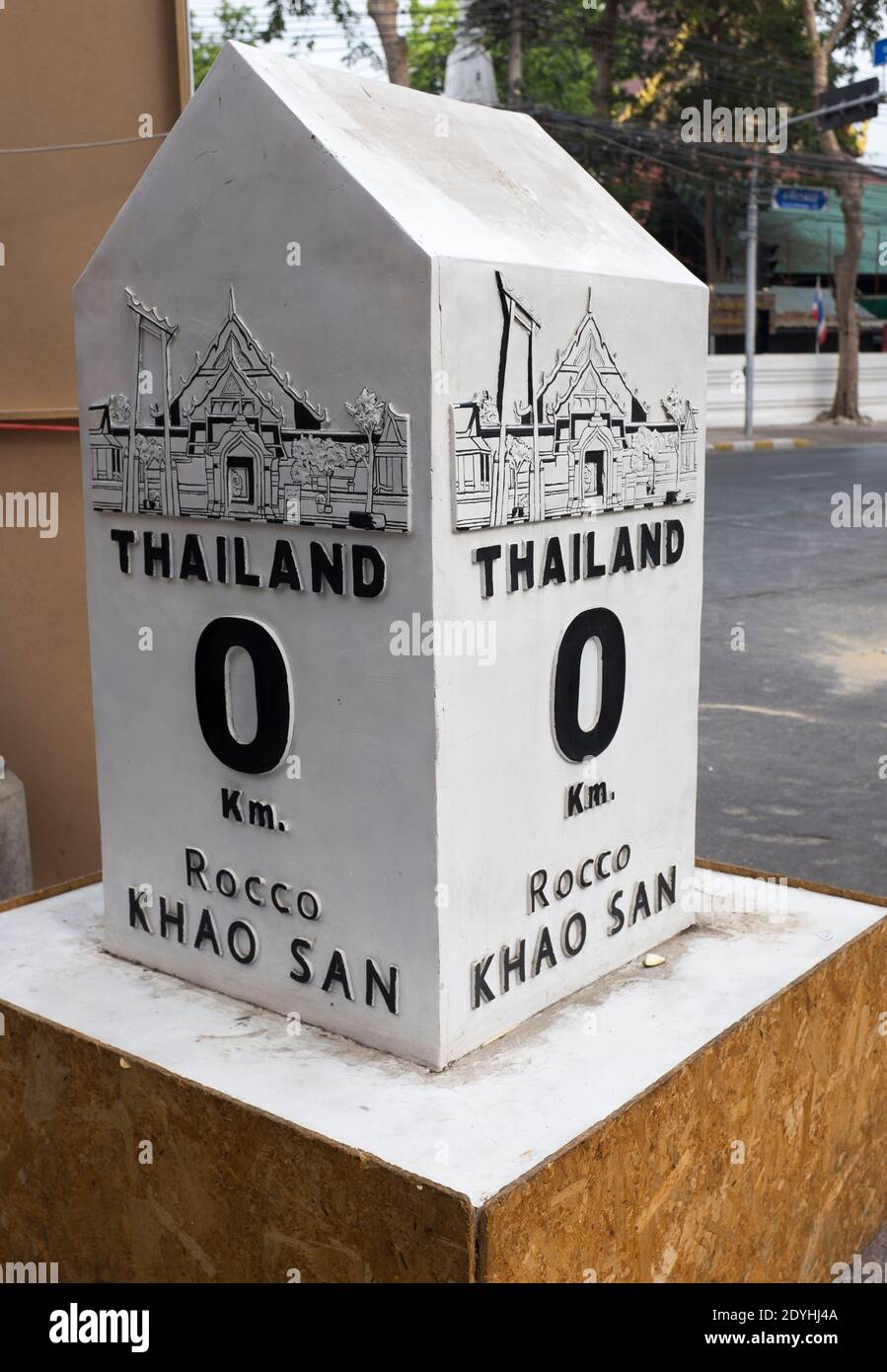 Rocco Bar Khao San Road Distance Marker Stock Photo - Alamy