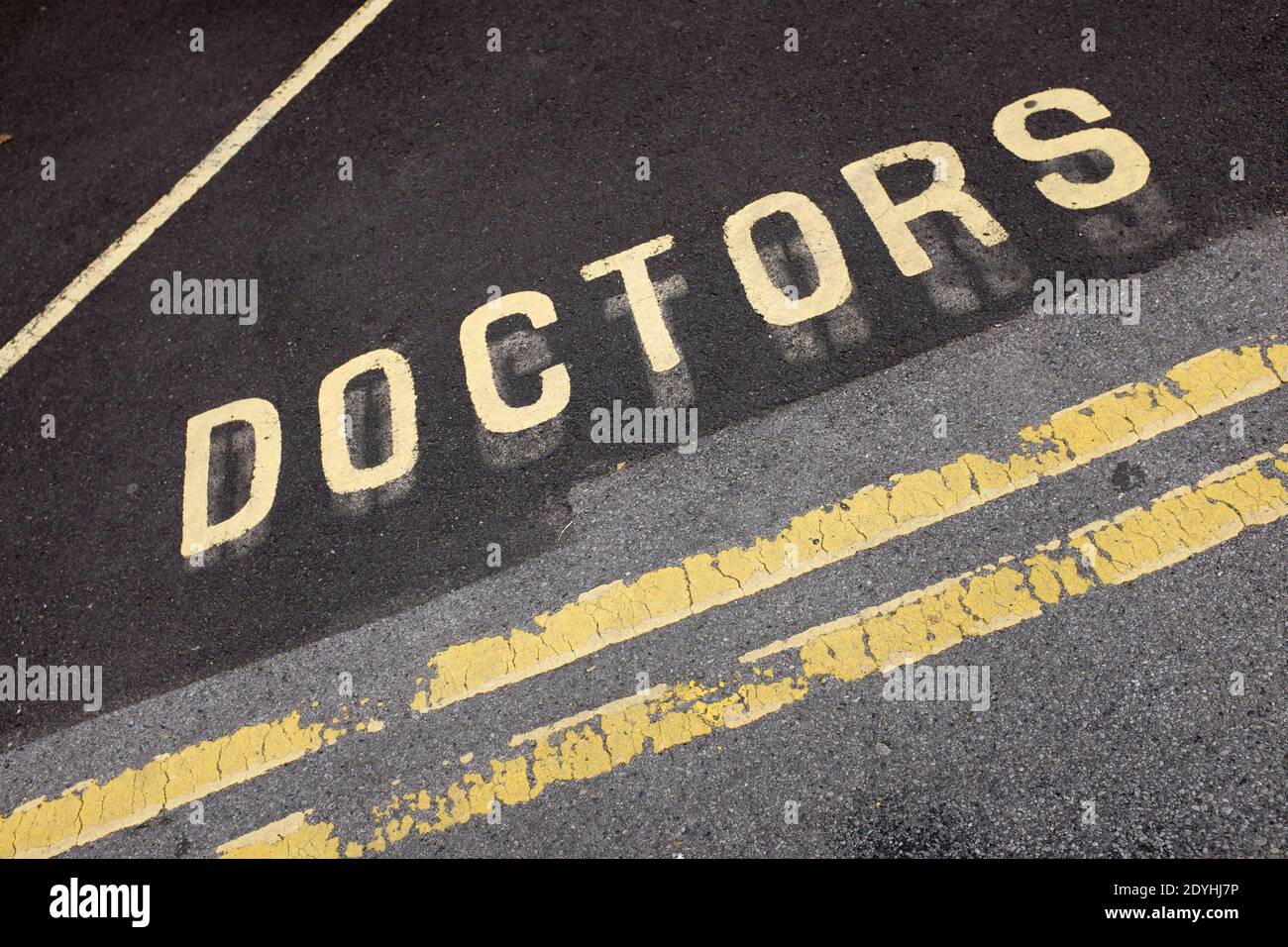 Doctors Parking Spot Road Sign Stock Photo - Alamy