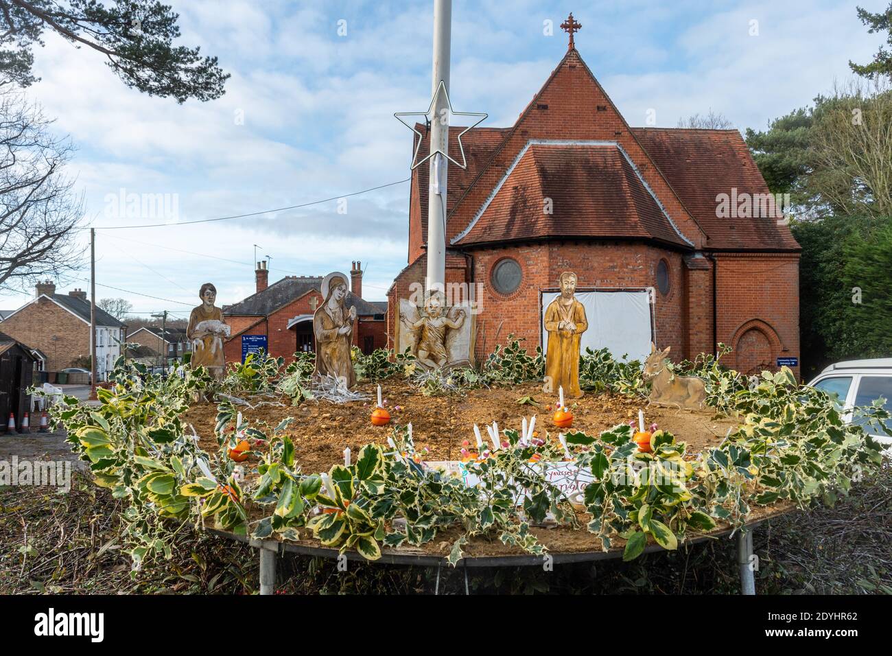 Christingle hi-res stock photography and images - Alamy