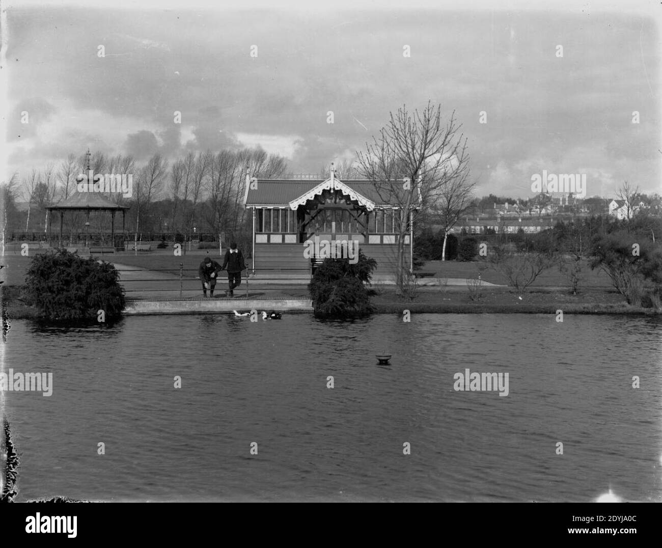 Victoria park cardiff hi-res stock photography and images - Alamy