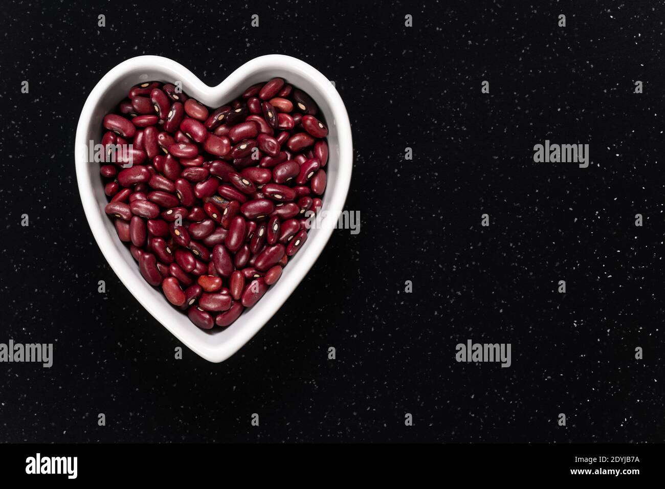 Kidney shaped seeds hi-res stock photography and images - Alamy