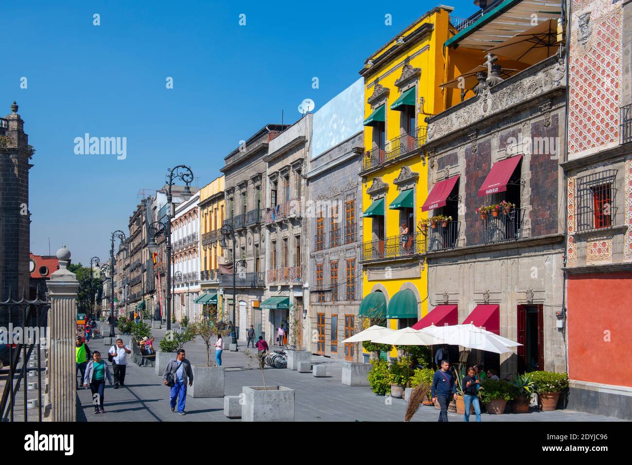 Aztec new mexico city hall hi-res stock photography and images - Alamy