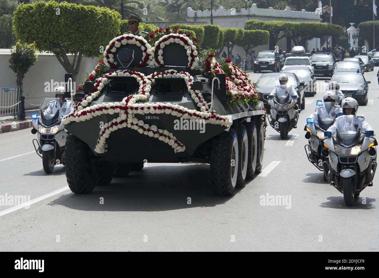 The coffin of Algeria's former head of state Ali Kafi arrives at the ...