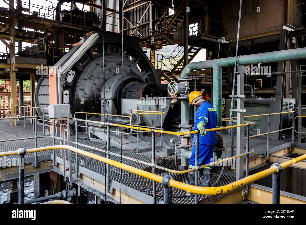 Africa mineral processing plant hi-res stock photography and images - Alamy