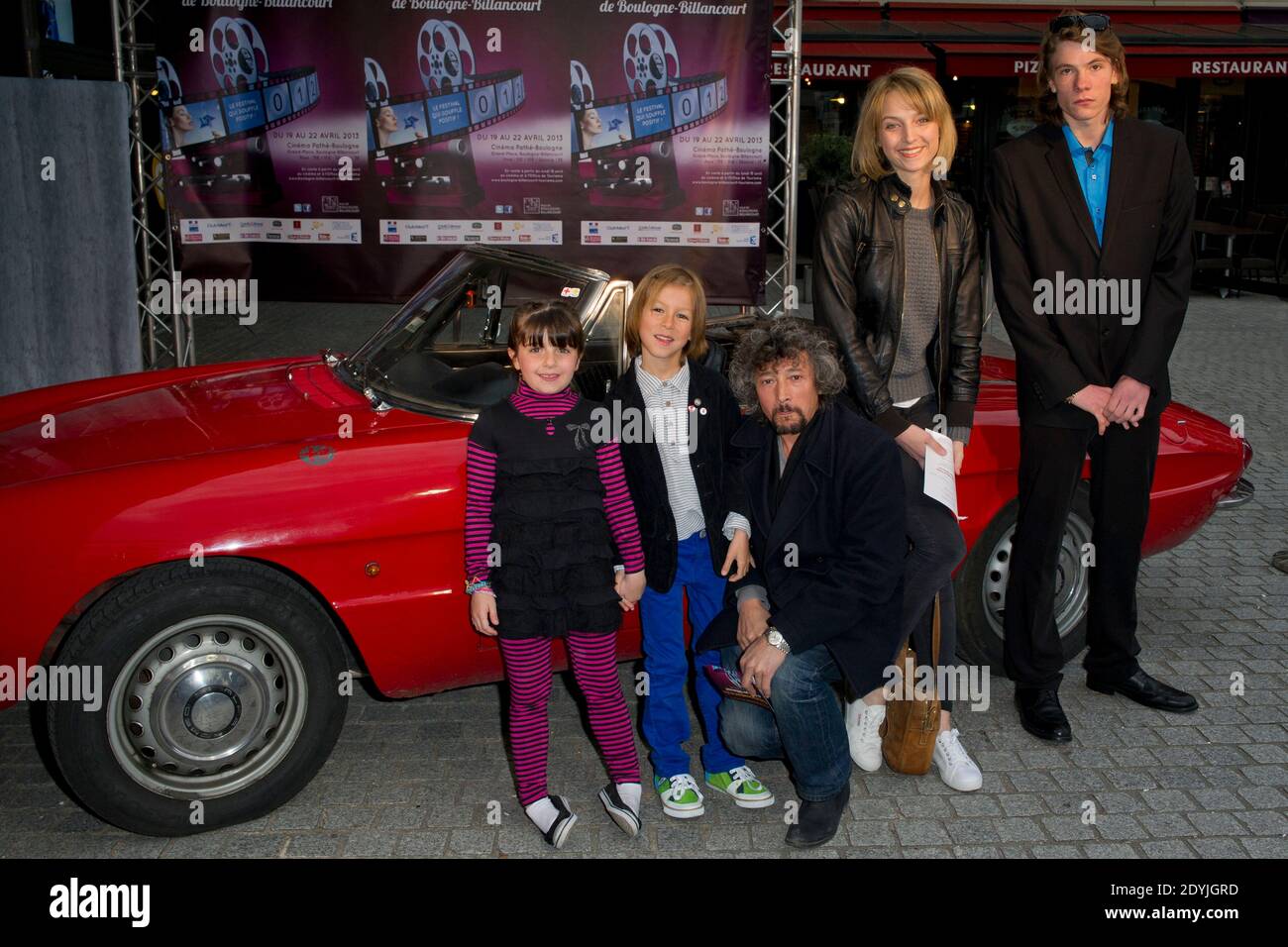 Sacha Bourdo, Stephanie Crayencour and 'Tom le Cancre' film crew ...