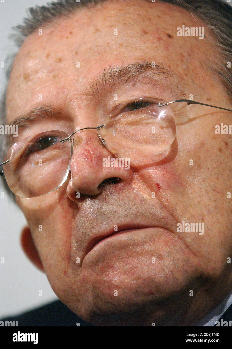 Giulio andreotti prime minister italy hi-res stock photography and ...