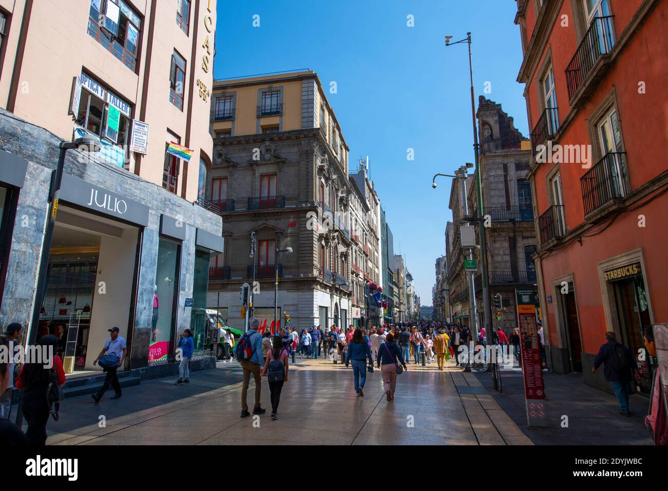 Ciudad de mexico calle centro hi-res stock photography and images - Alamy
