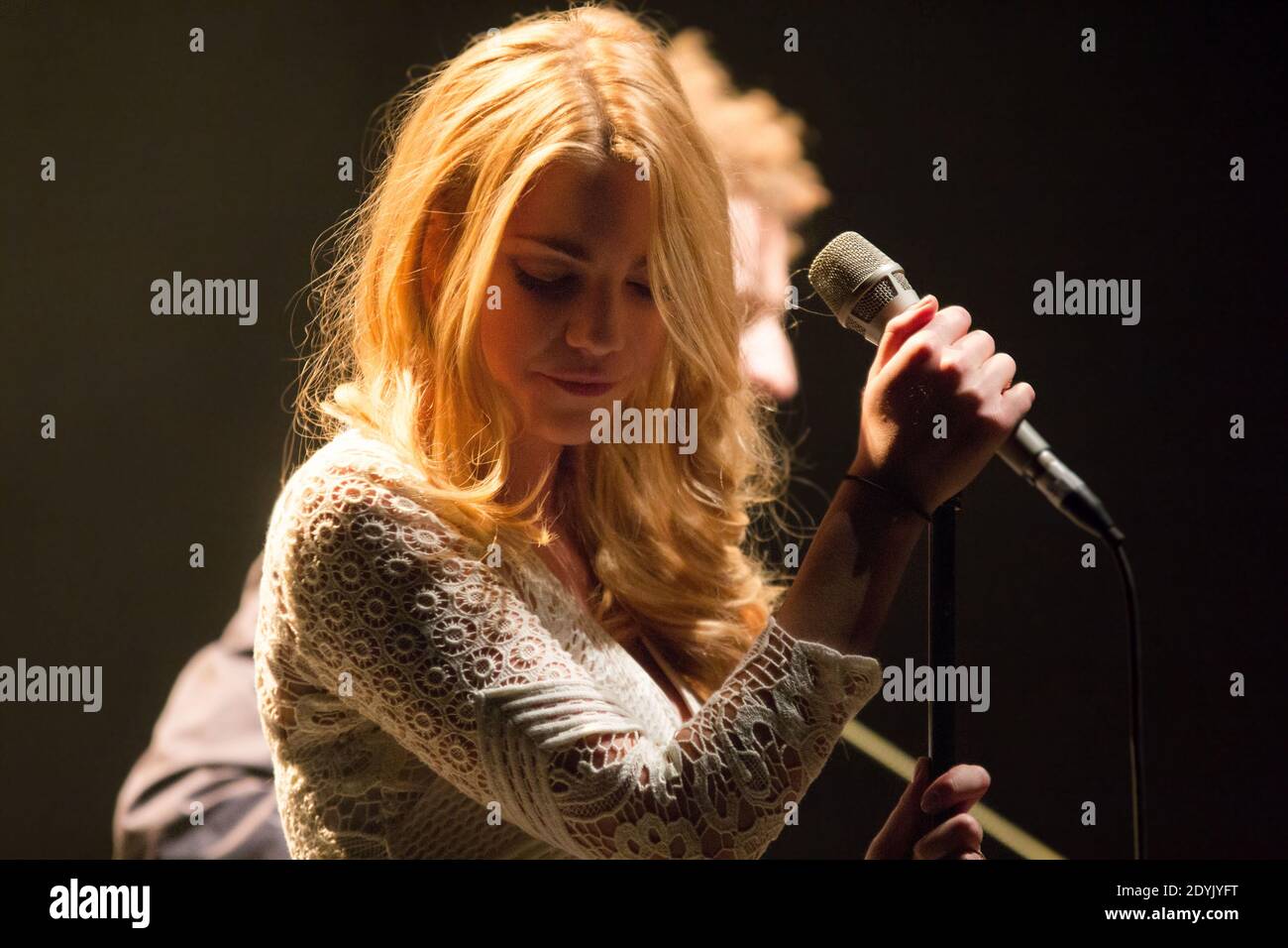 Margaux Avril performs live ahead of Alex Beaupain concert at L’Olympia ...