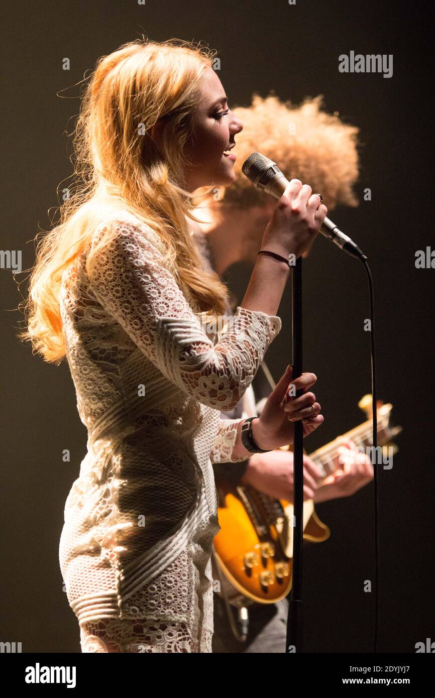 Margaux Avril performs live ahead of Alex Beaupain concert at L’Olympia ...