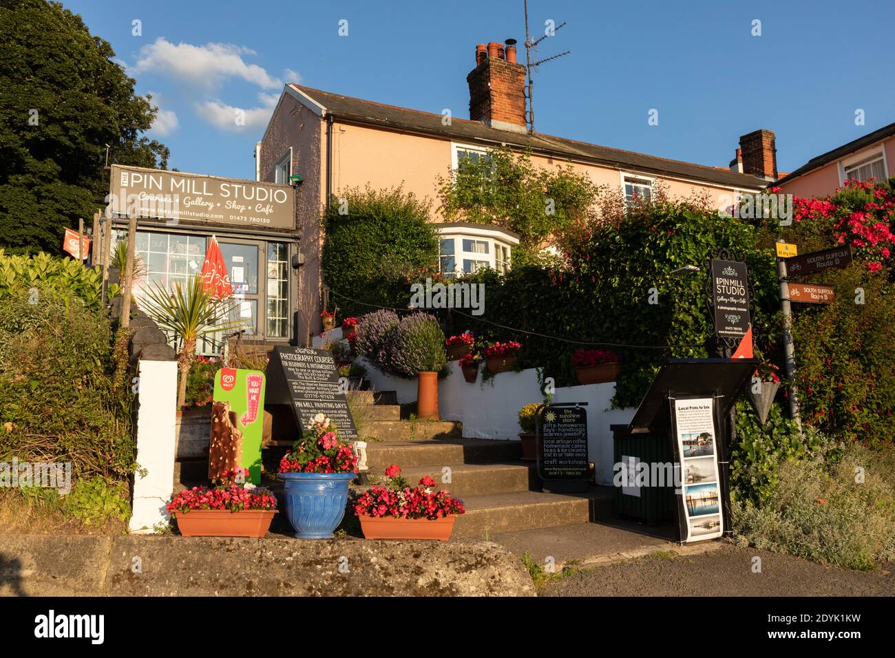 Pin mill hi-res stock photography and images - Alamy
