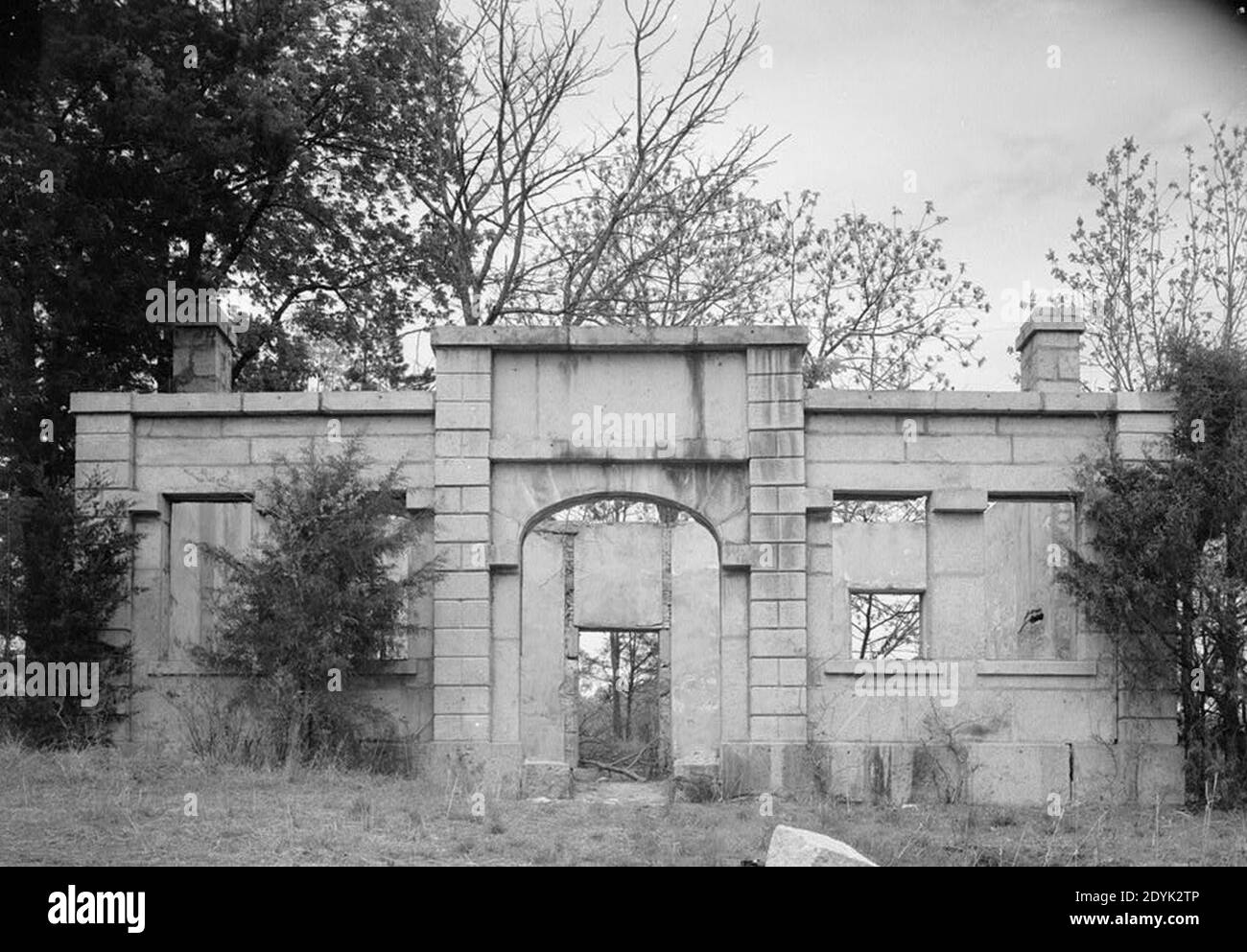 Landsford Canal Lockkeeper's House Stock Photo - Alamy