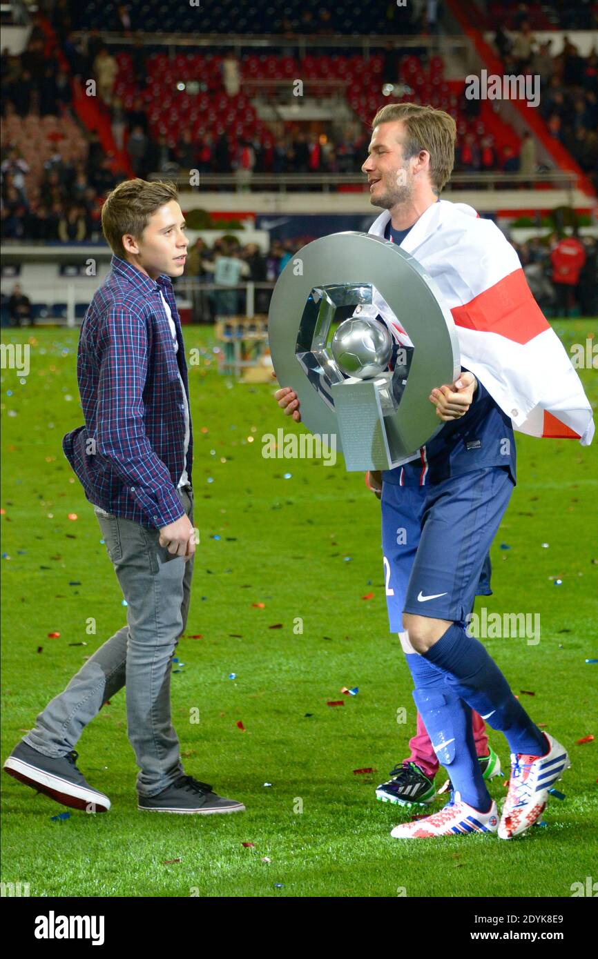 David Beckham with Trophy and children after the French First League ...