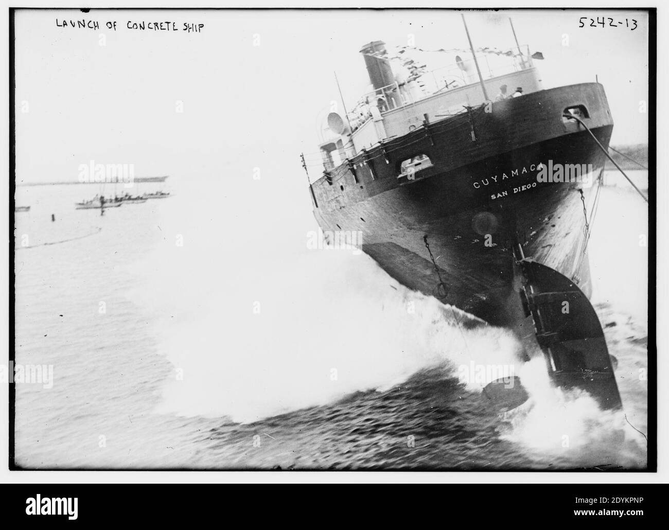 Concrete ship history hi-res stock photography and images - Alamy