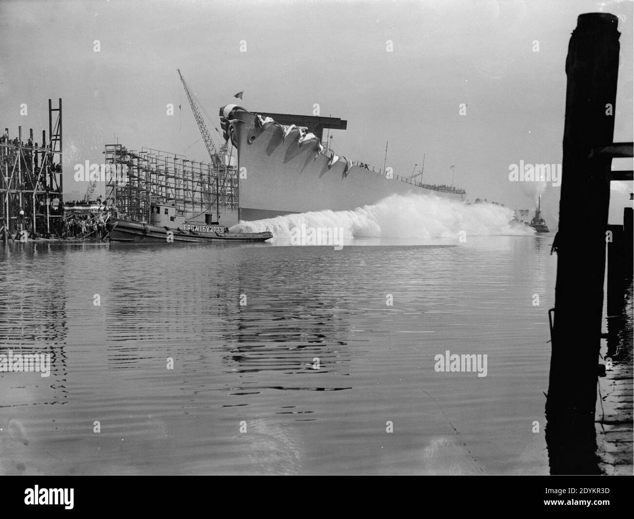 Launch of USS Hamlin (AV-15) at Todd Pacific Shipyards, Tacoma ...