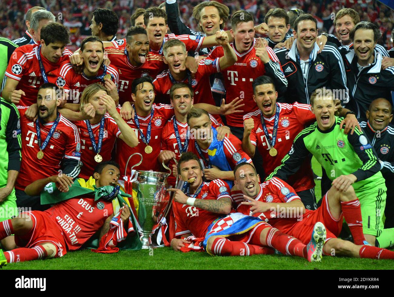 Bayern 's players celebrate with trophy during the UEFA Champions ...