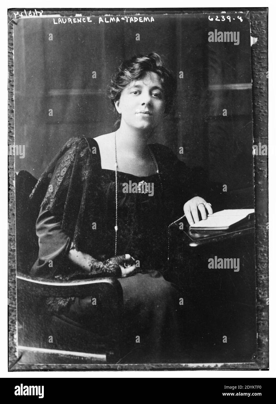 Laurence alma tadema hi-res stock photography and images - Alamy