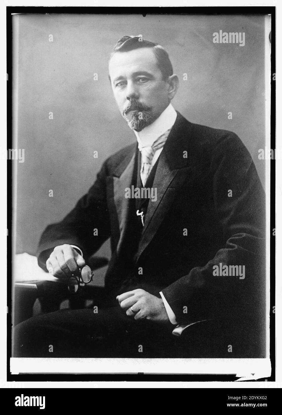 Minister of foreign affairs Black and White Stock Photos & Images - Alamy