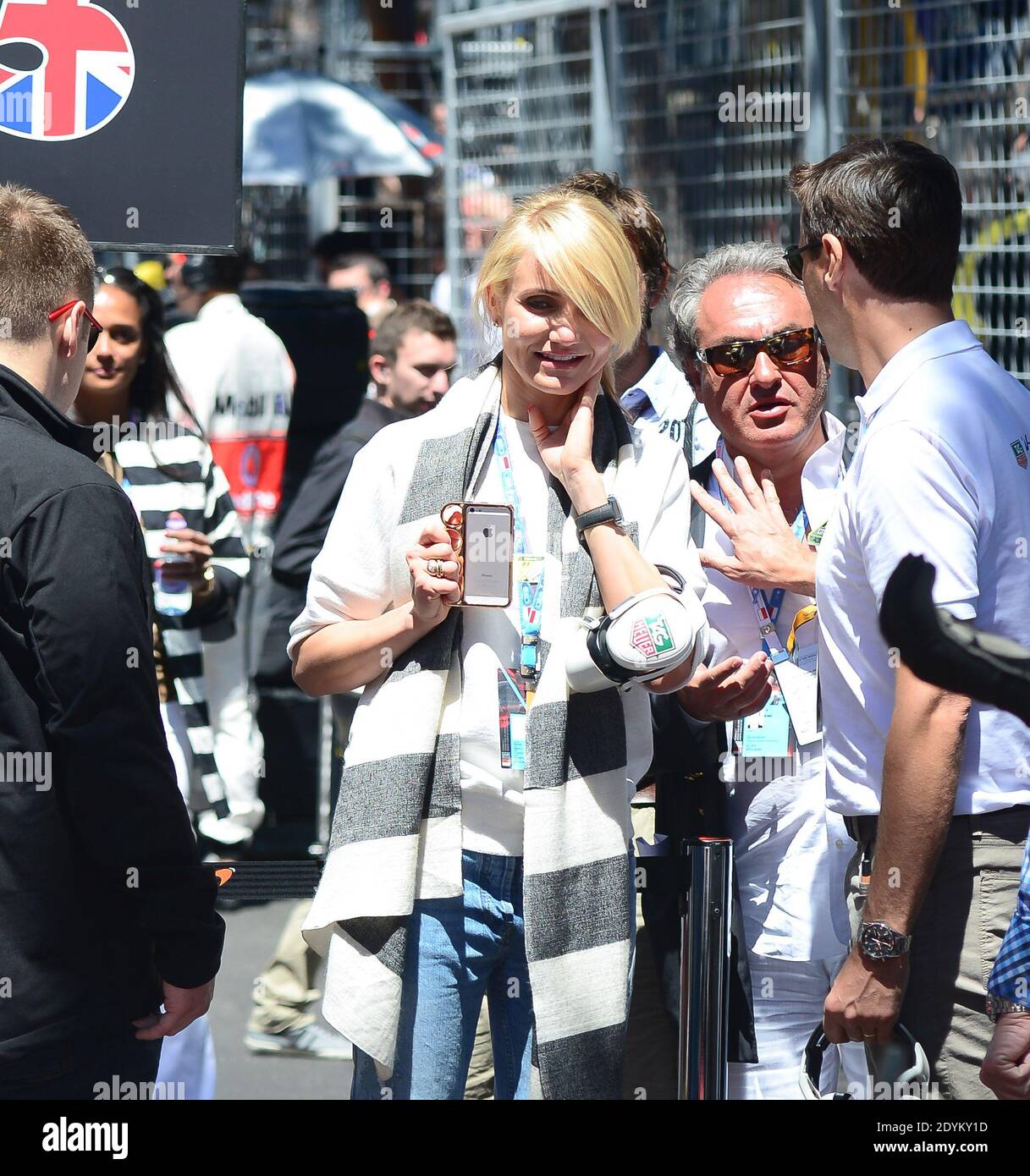 Cameron Diaz filming with her iPhone in the paddock of the Monaco ...