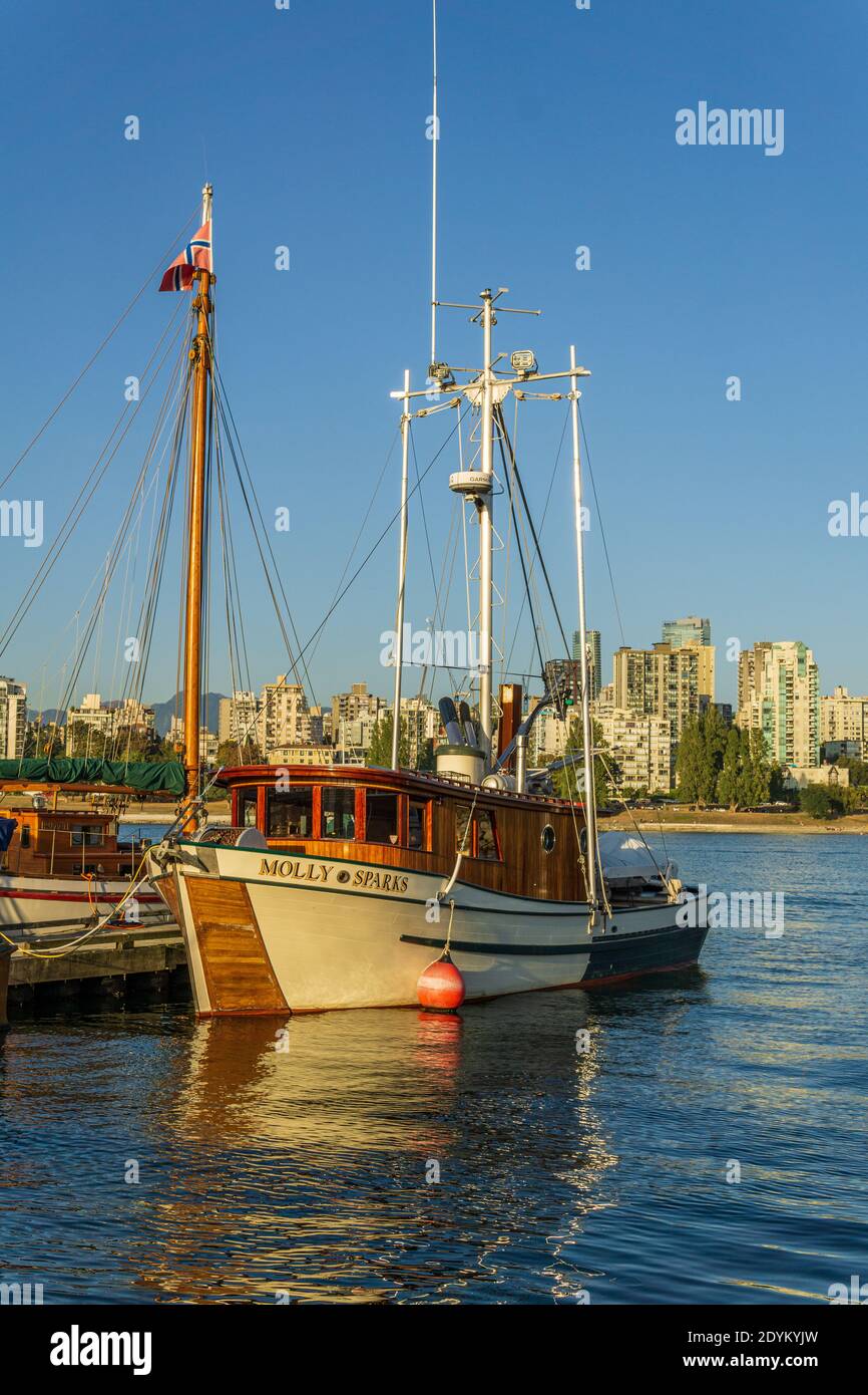 Molly sparks hi-res stock photography and images - Alamy