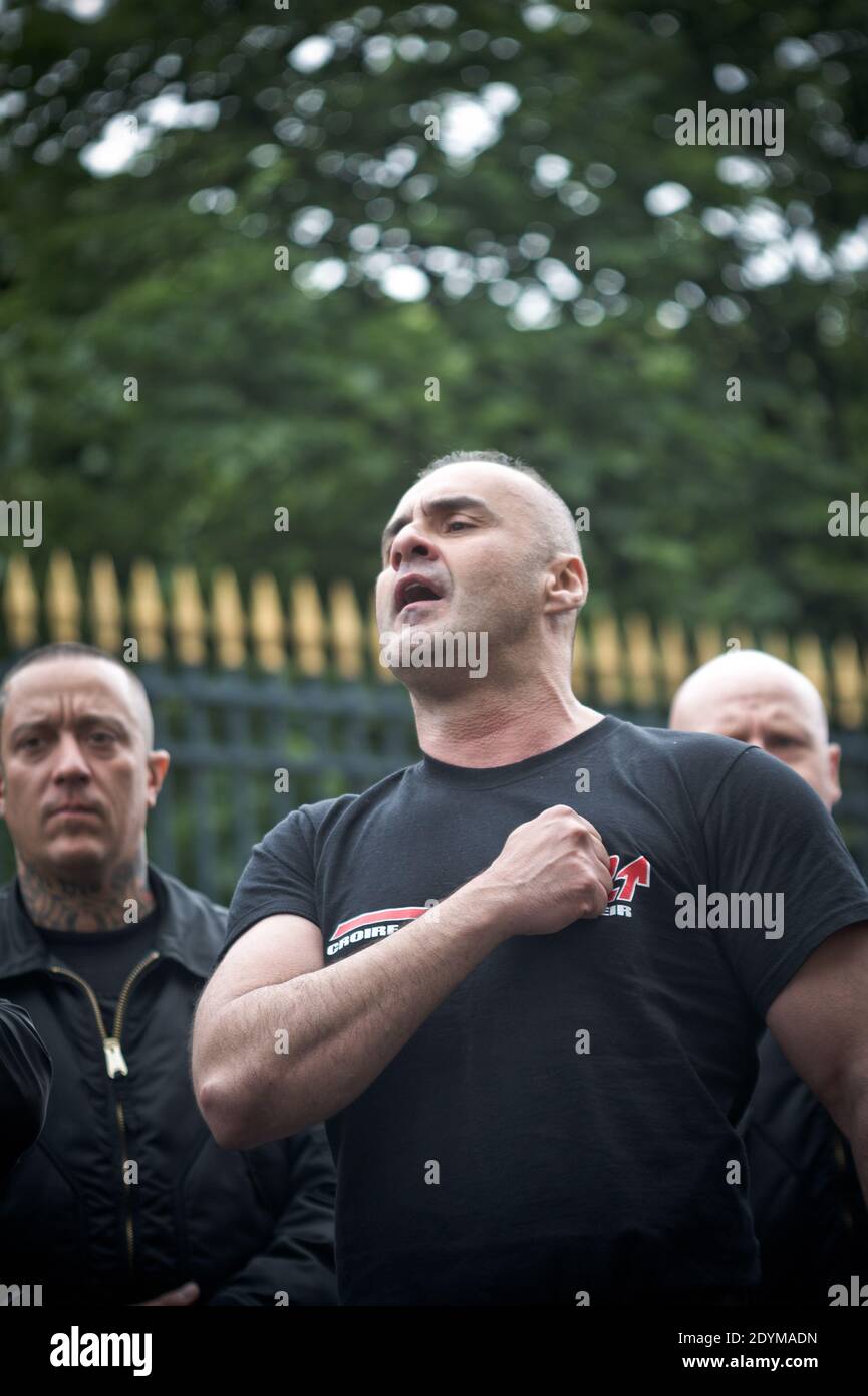 Left wing skinheads hi-res stock photography and images - Alamy