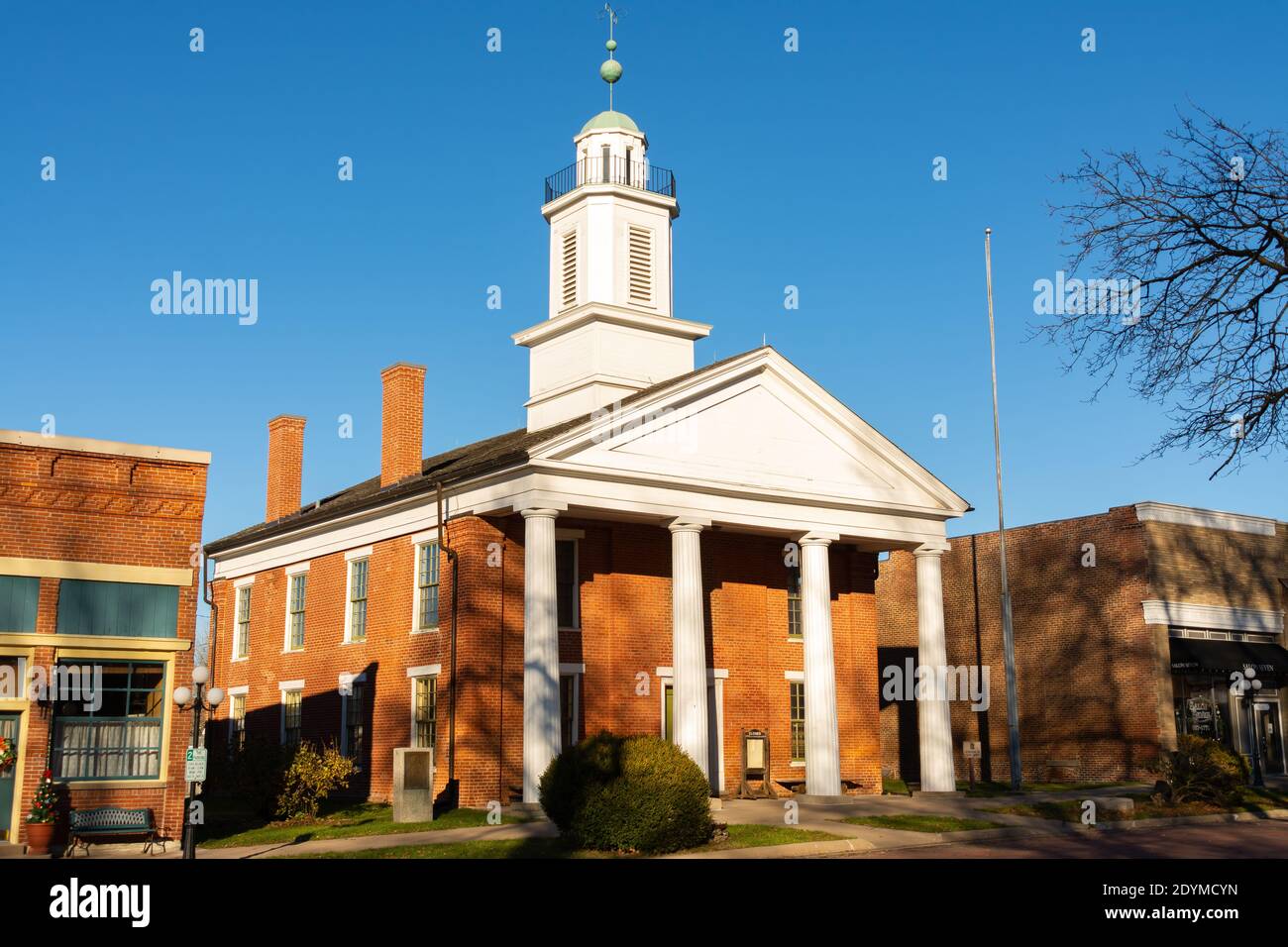 Old courthouse in small Midwest town. Metamora, Illinois, USA Stock ...