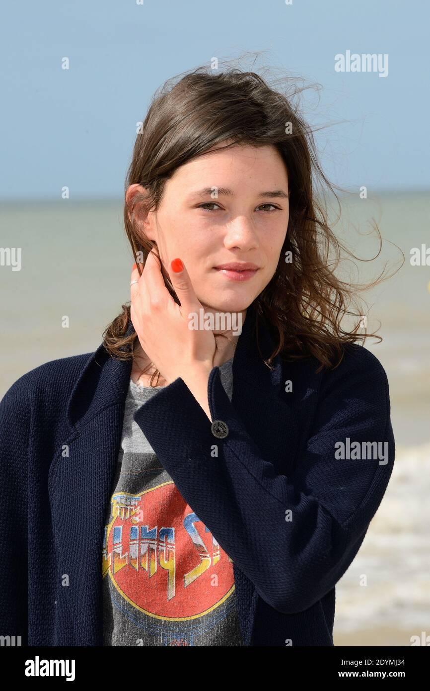 Astrid Berges Frisbey Smile