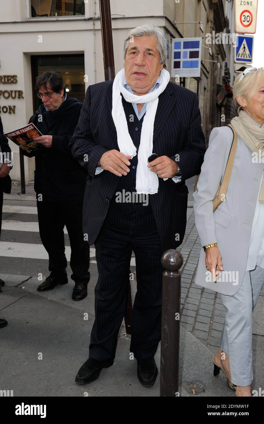 Jean-Pierre Castaldi attending the new Paul-Loup Sulitzer's book ...