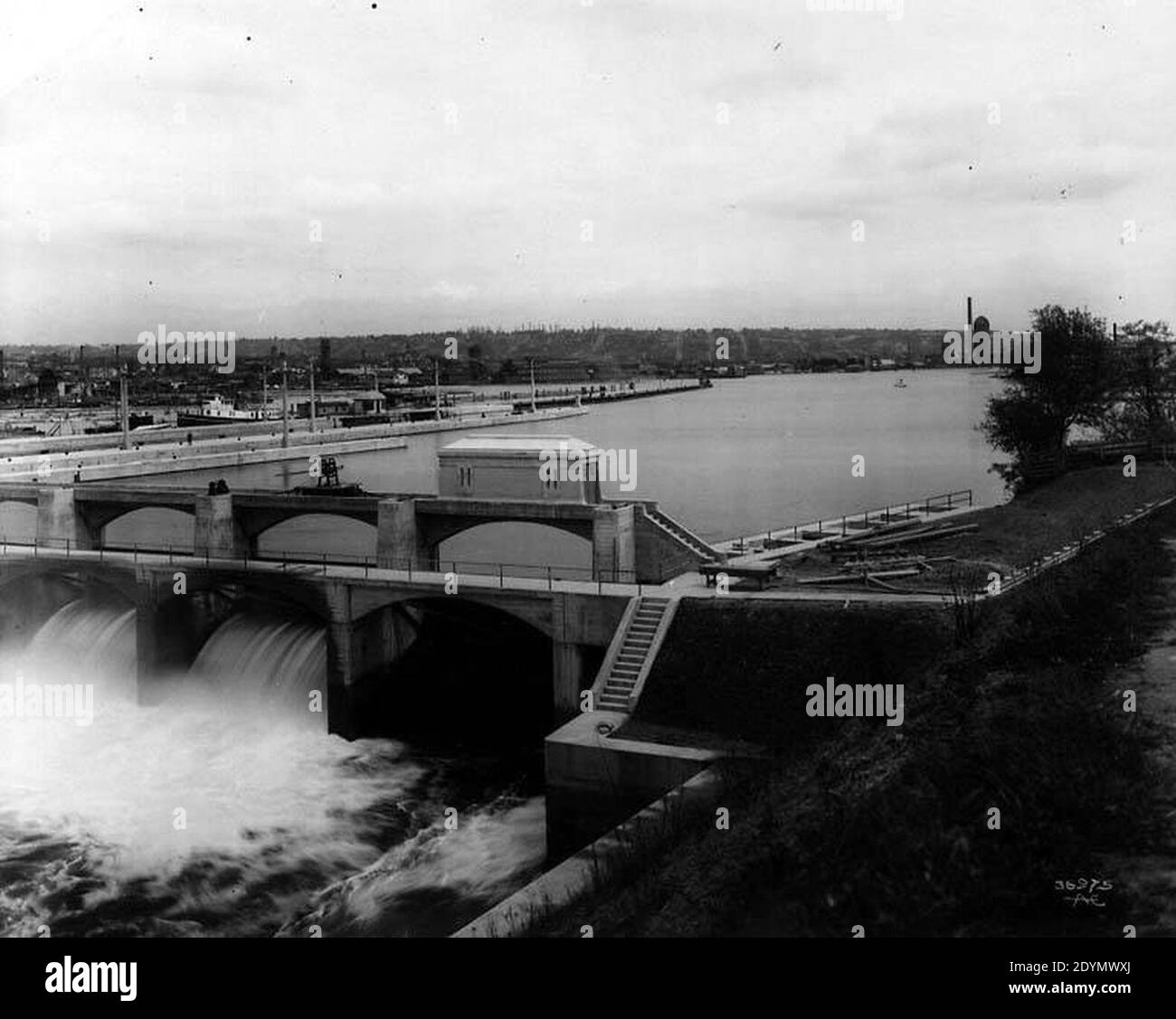 Lake Washington Ship Canal, Hiram M Chittenden Locks, Seattle (CURTIS ...