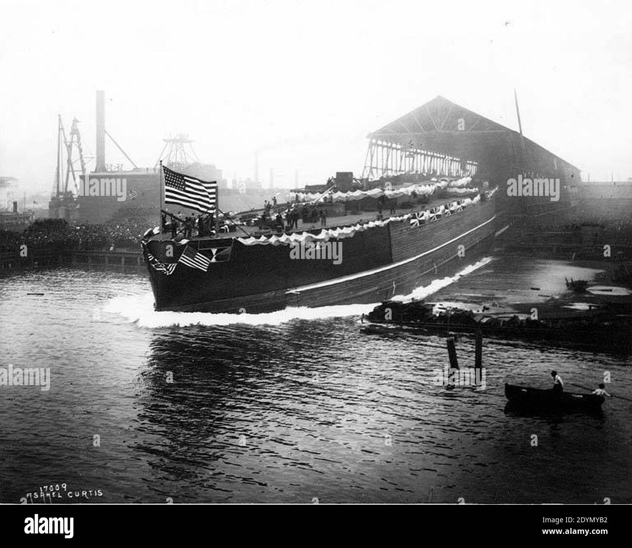 Vintage seattle shipyard Black and White Stock Photos & Images - Alamy