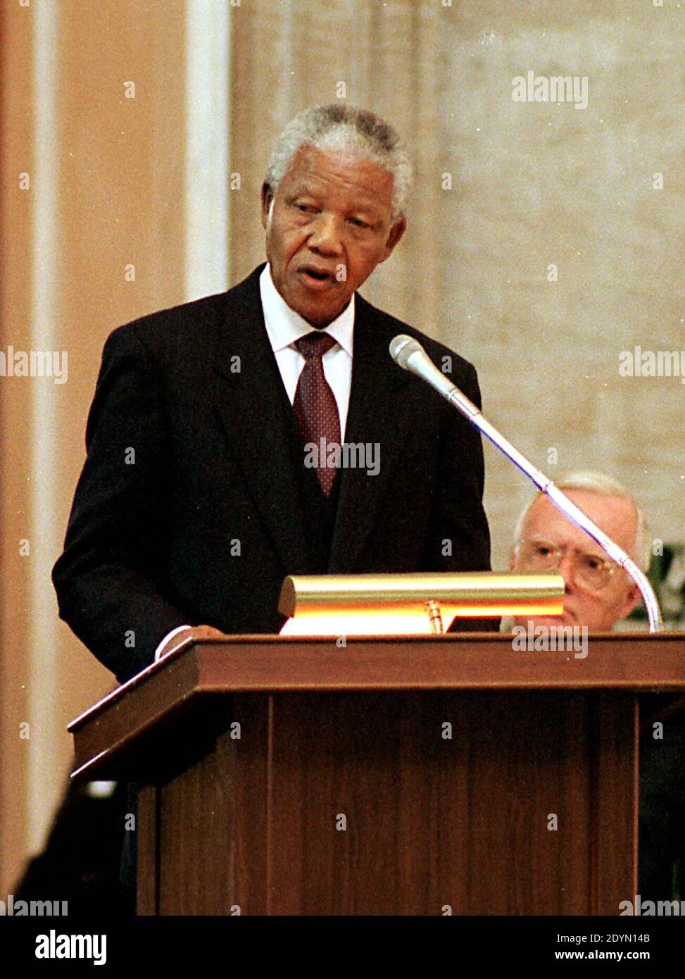 Washington, DC - September 23, 1998 -- President Nelson Mandela of ...