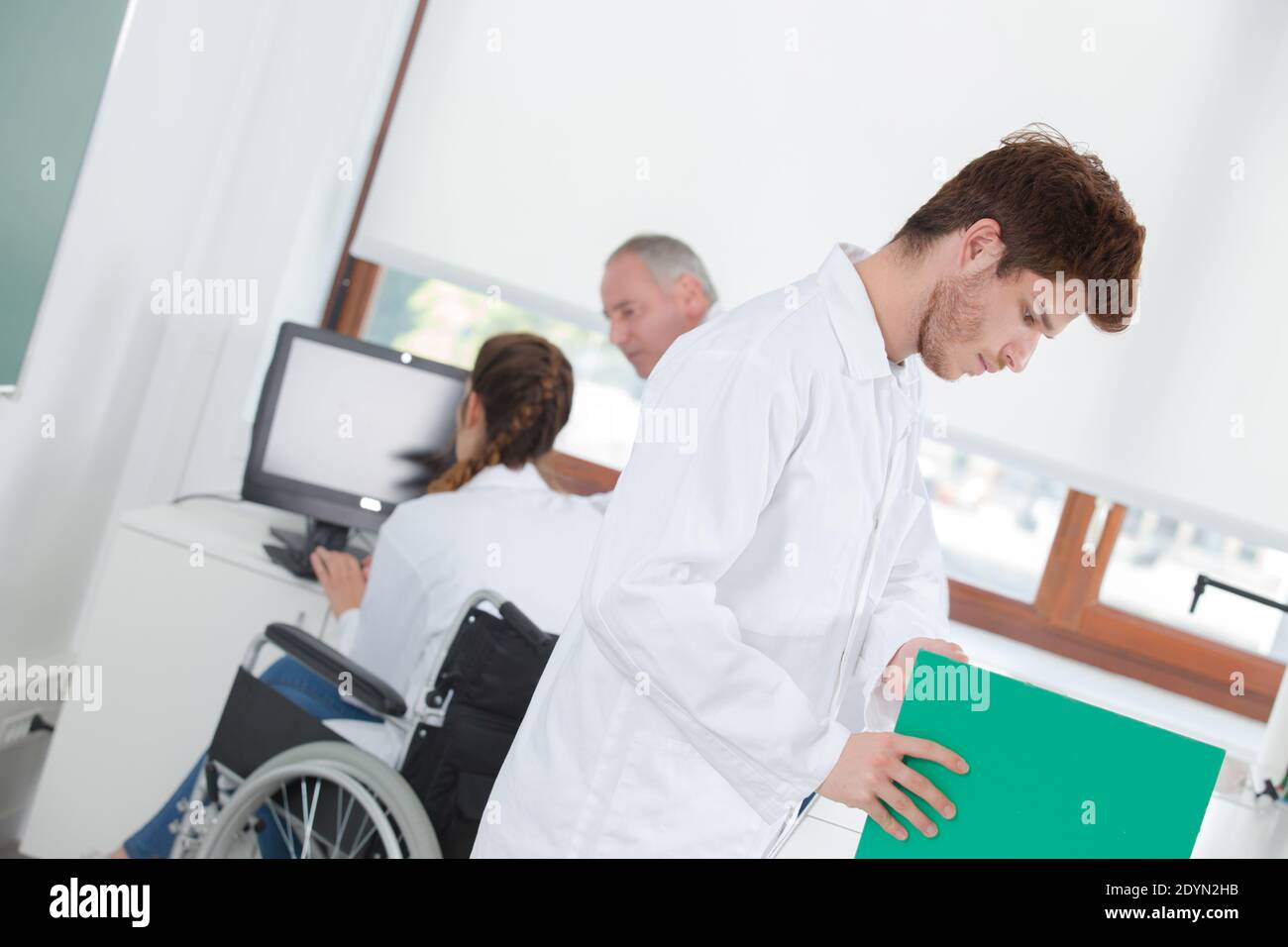 medical laboratory interns with the professor Stock Photo - Alamy
