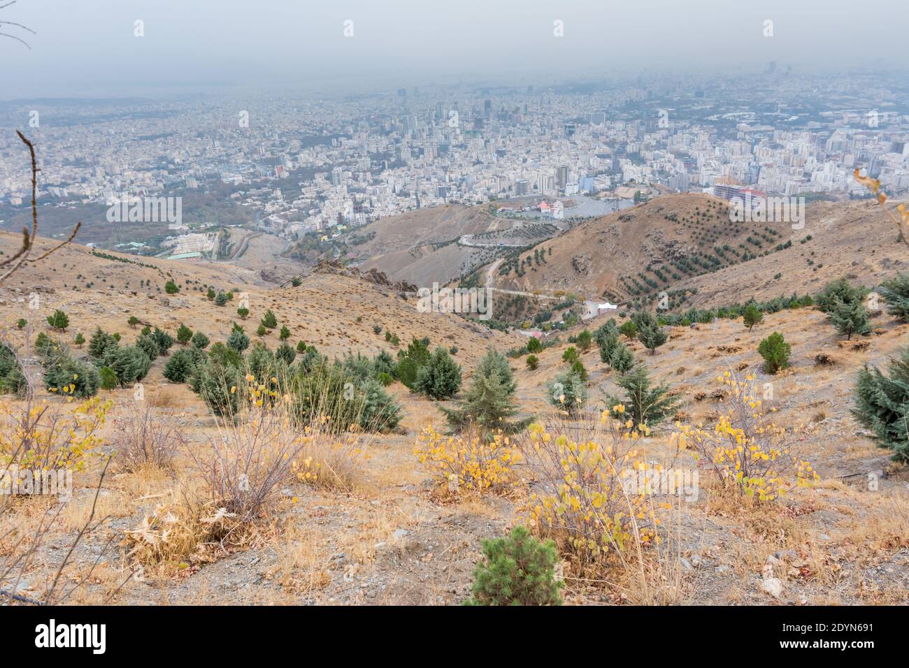 Iran tehran dust hi-res stock photography and images - Alamy