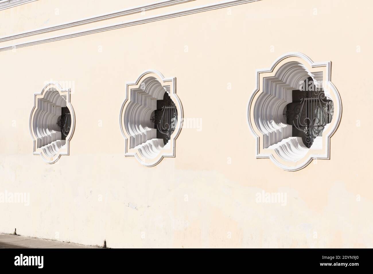 Antigua, Guatemala Colonial windows on a house Stock Photo - Alamy