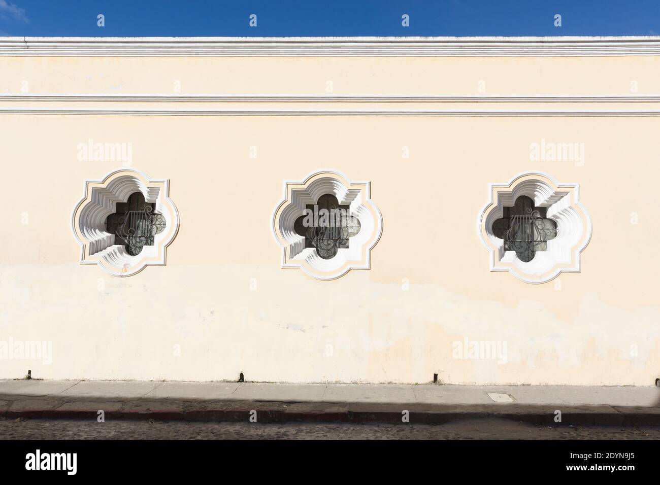 Antigua, Guatemala Colonial windows on a house Stock Photo - Alamy