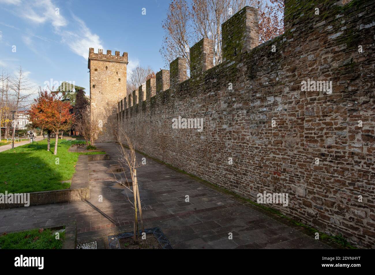 Ancient italian architecture hi-res stock photography and images - Alamy