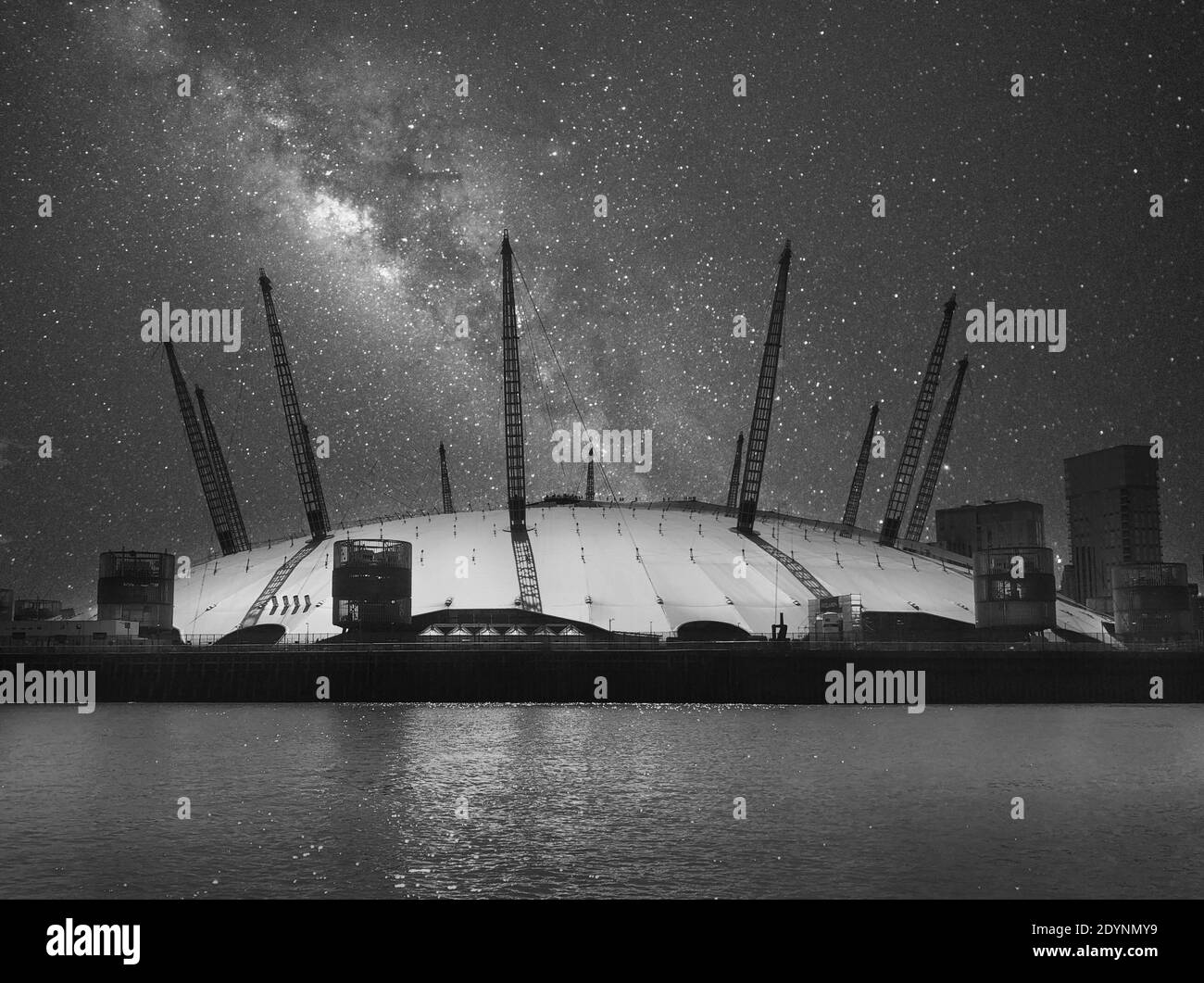 London night sky stars hi-res stock photography and images - Alamy