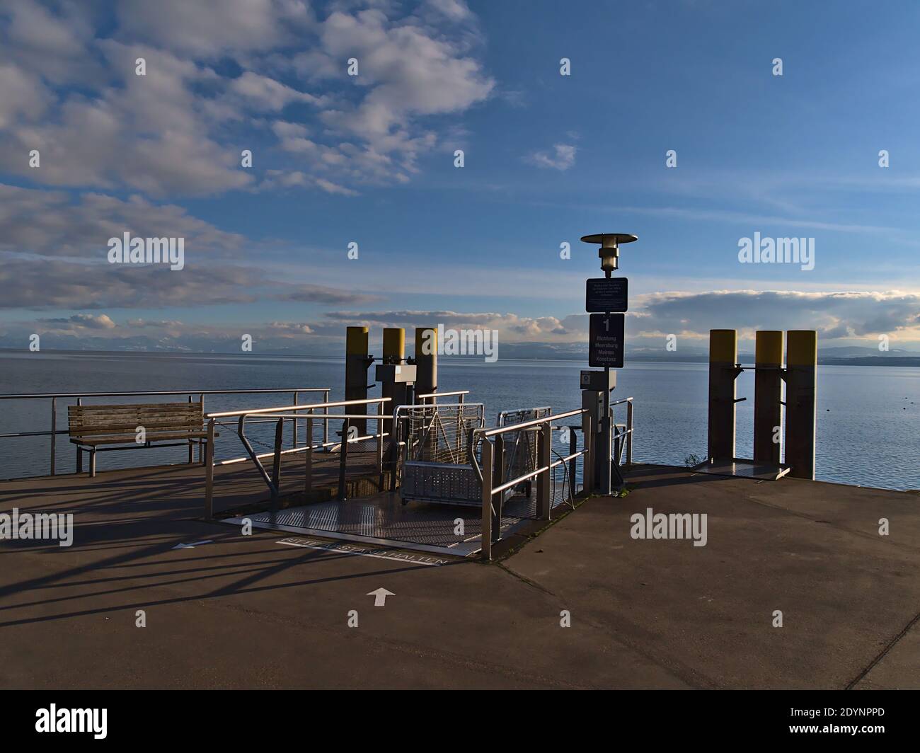 Warning sign on jetty hi-res stock photography and images - Alamy