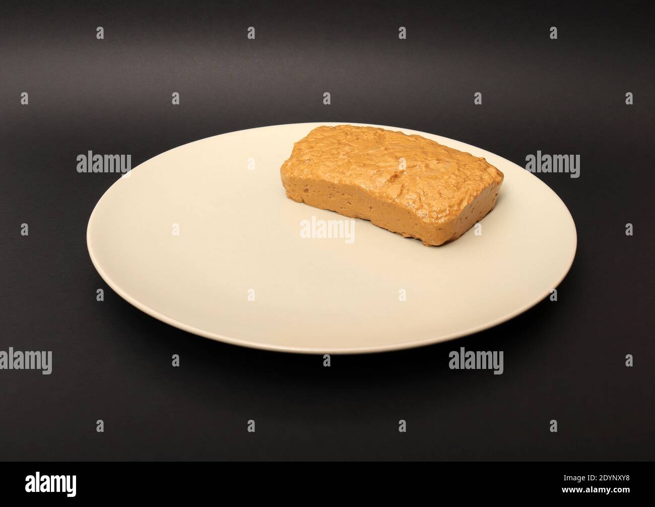 Traditional Turkish dessert halva. Turkish cuisine Stock Photo - Alamy