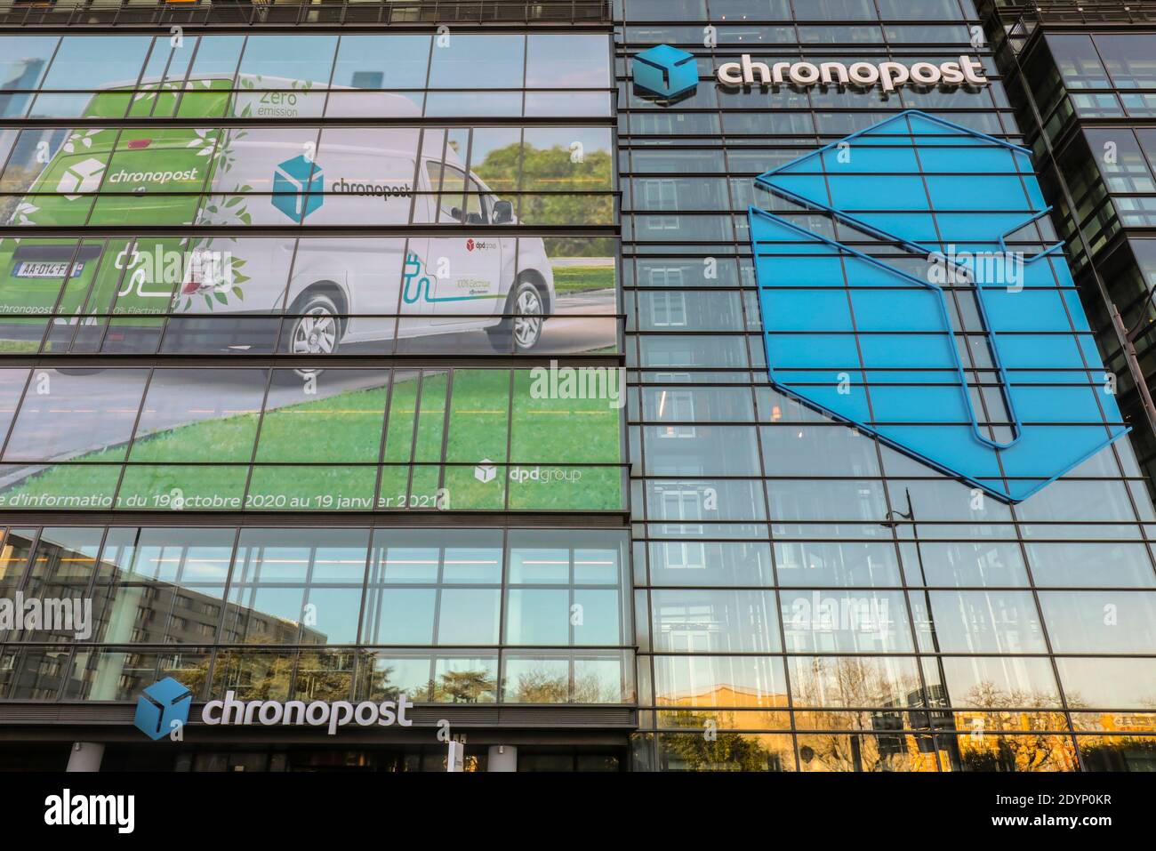 CHRONOPOST HEADQUARTERS PARIS Stock Photo - Alamy